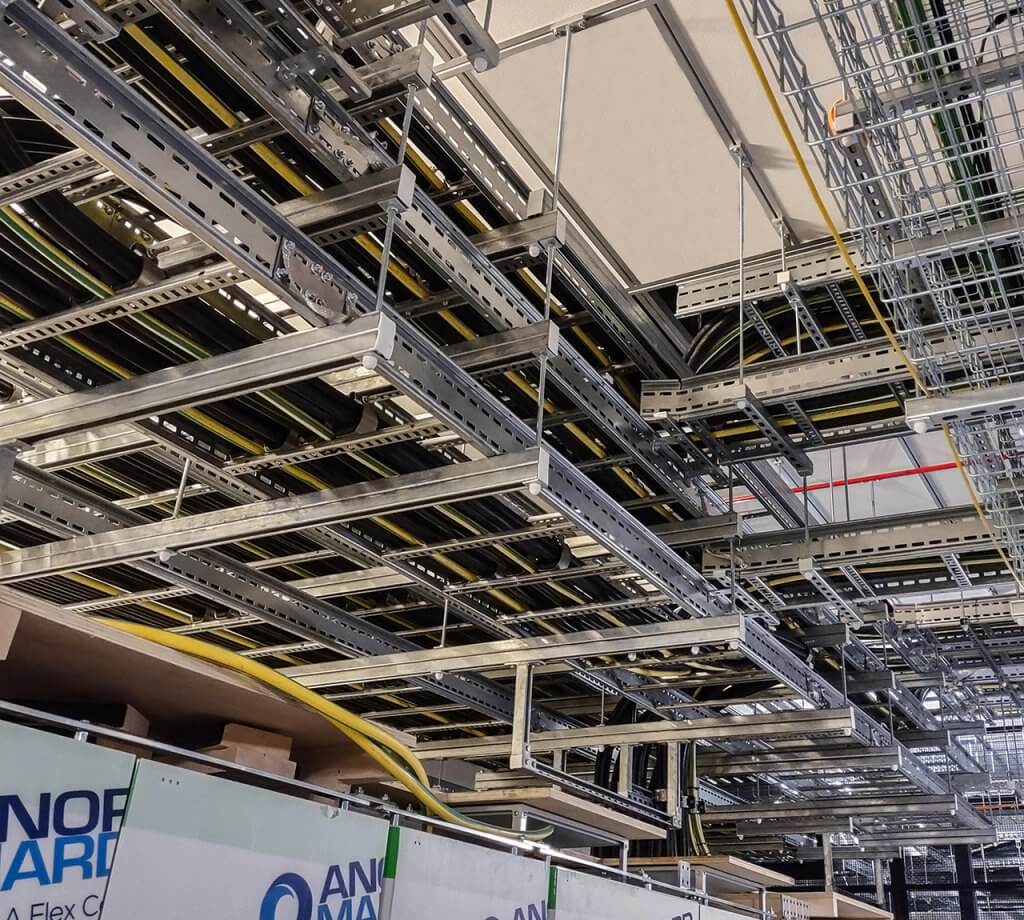 DG X-SPAN DATA CENTER STRUCTURAL GRID | Gordon Inc